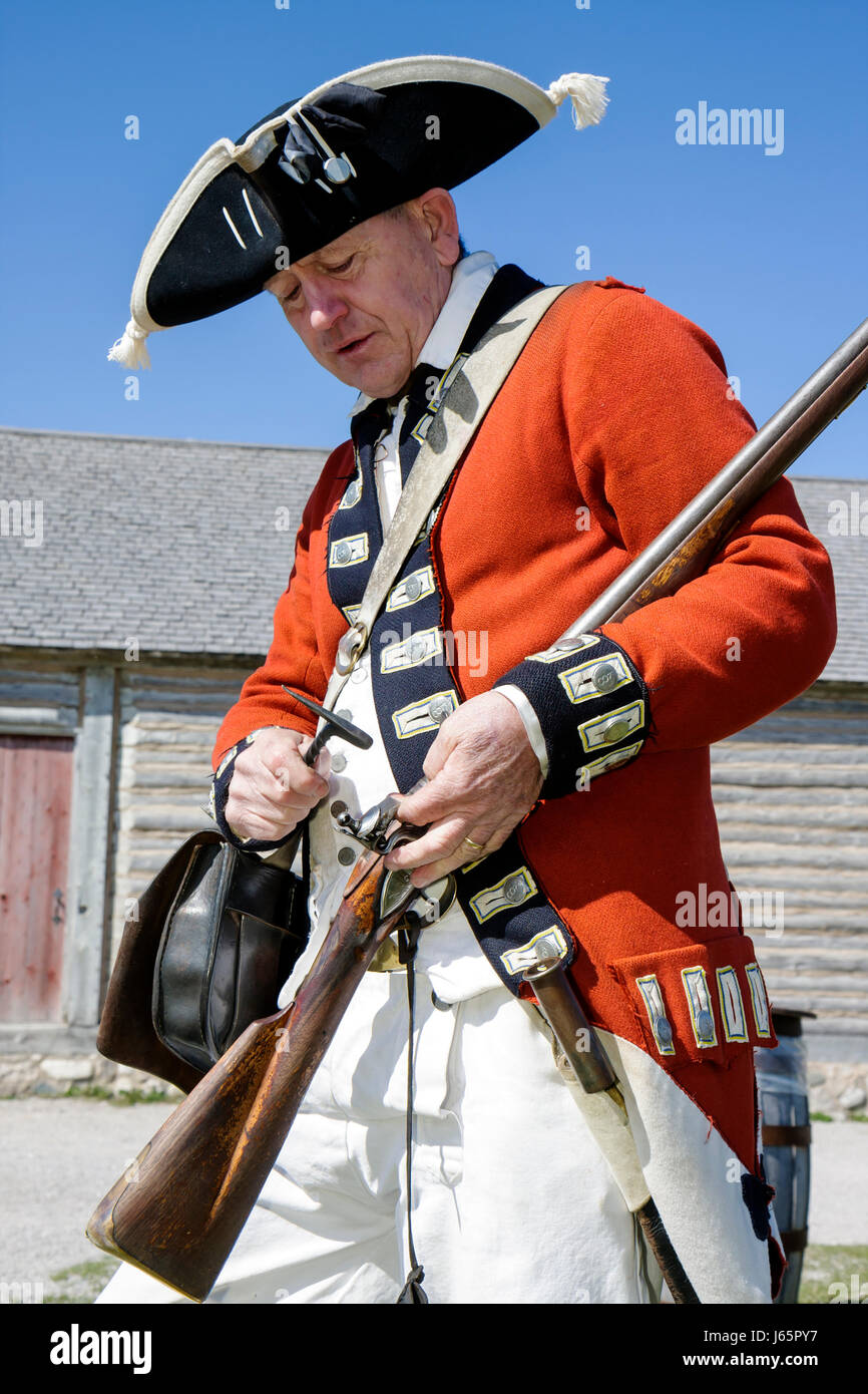 American Colonial Soldier Uniform High Resolution Stock Photography and ...