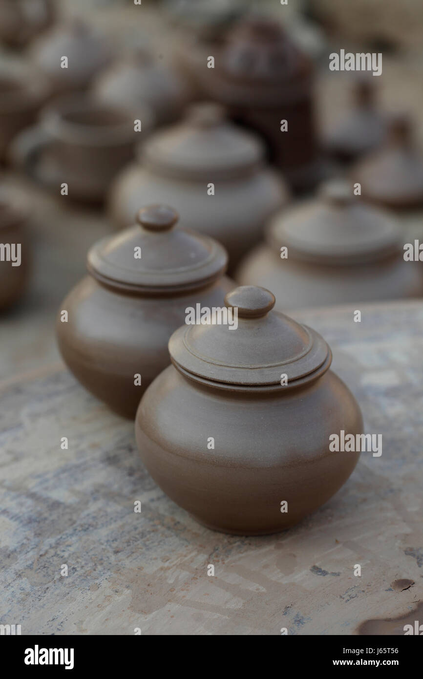 Traditional Indian Earthenware in unfinished condition Stock Photo - Alamy