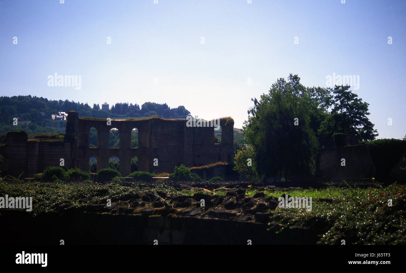 ruin antiquity roman thermae blue historical story green window ...
