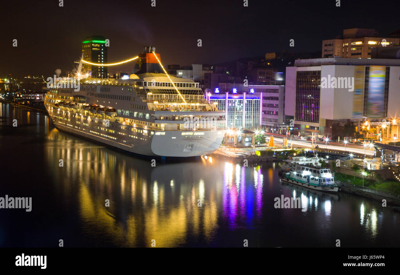 Port of keelung hi-res stock photography and images - Alamy
