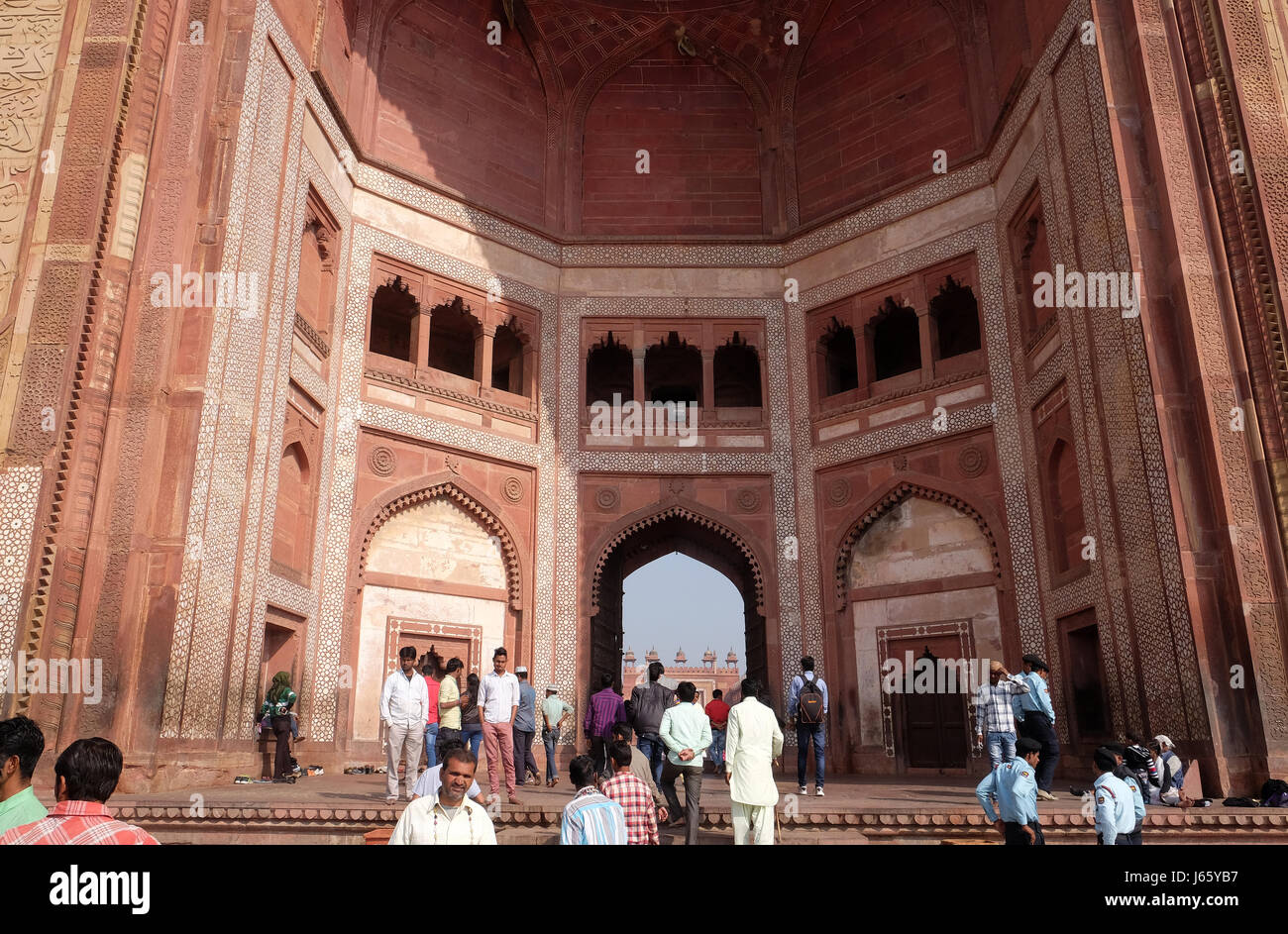 Buland Darwaza, the 54 meters high entrance to Fatehpur Sikri complex ...