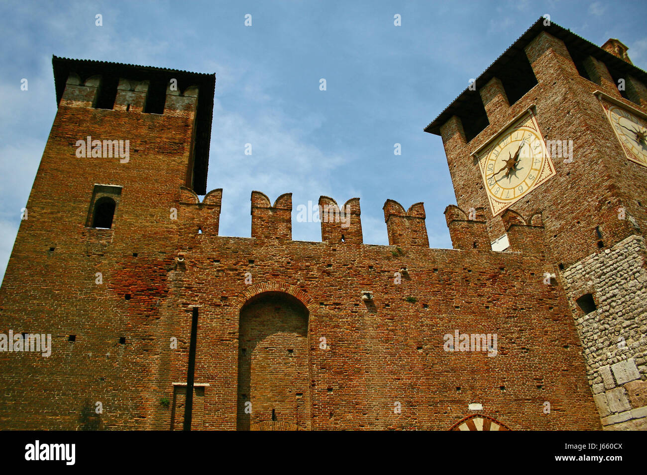 Castell vecchio hi-res stock photography and images - Alamy