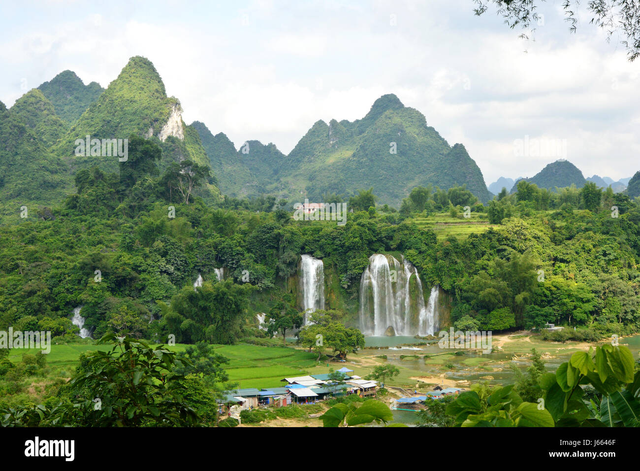 Detian Waterfall of Guangxi Region,China Stock Photo - Alamy