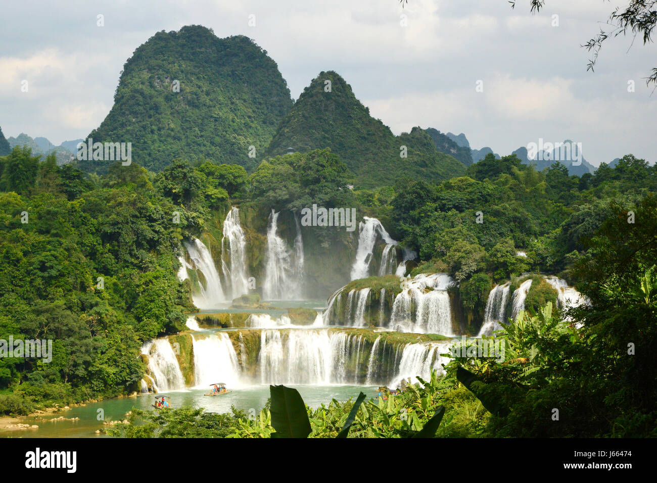 Detian waterfall hi-res stock photography and images - Alamy