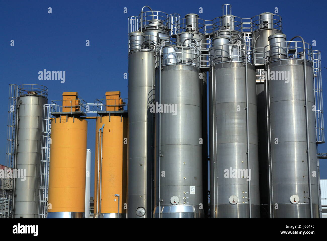 kettle container biscuits cookies silo dessert chocolate sweetly ...