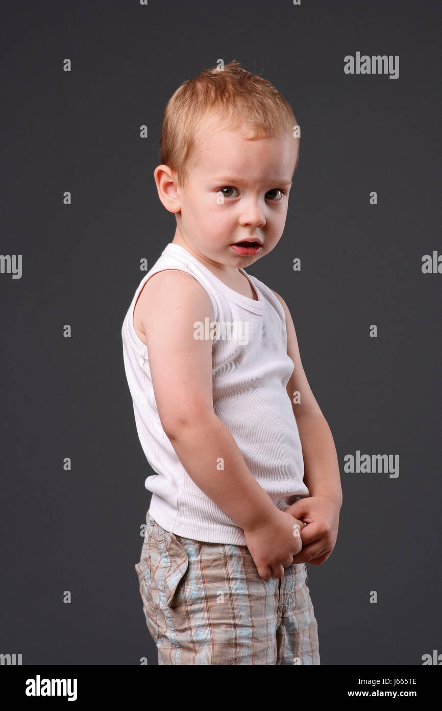 look glancing see view looking peeking looking at skeptical young ...