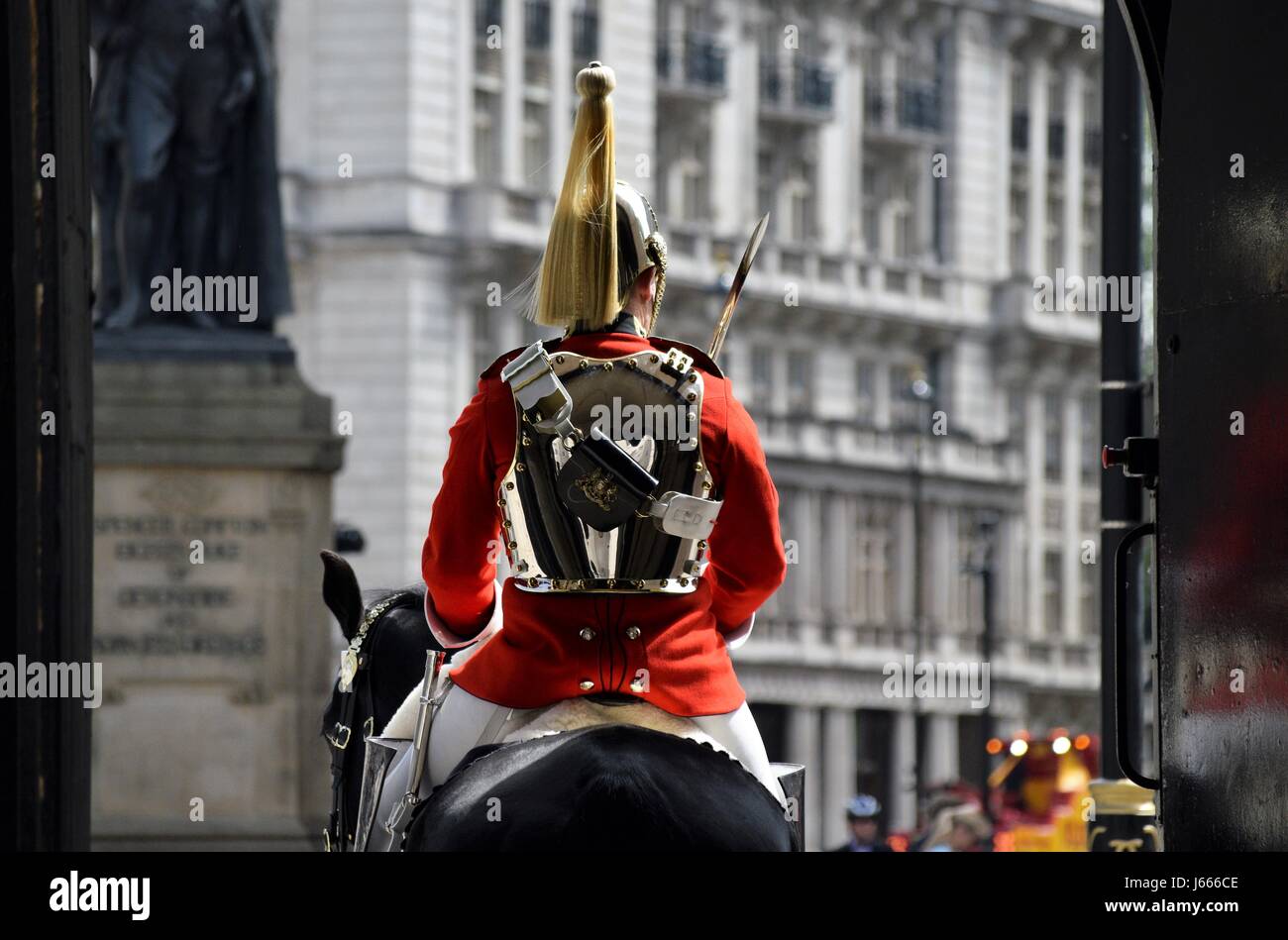 Man in uniform of british royal guard hi-res stock photography and images - Alamy