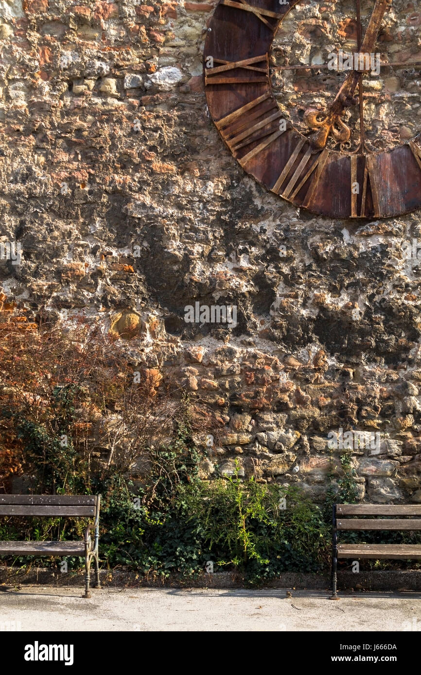Clock on cathedral wall hi-res stock photography and images - Alamy
