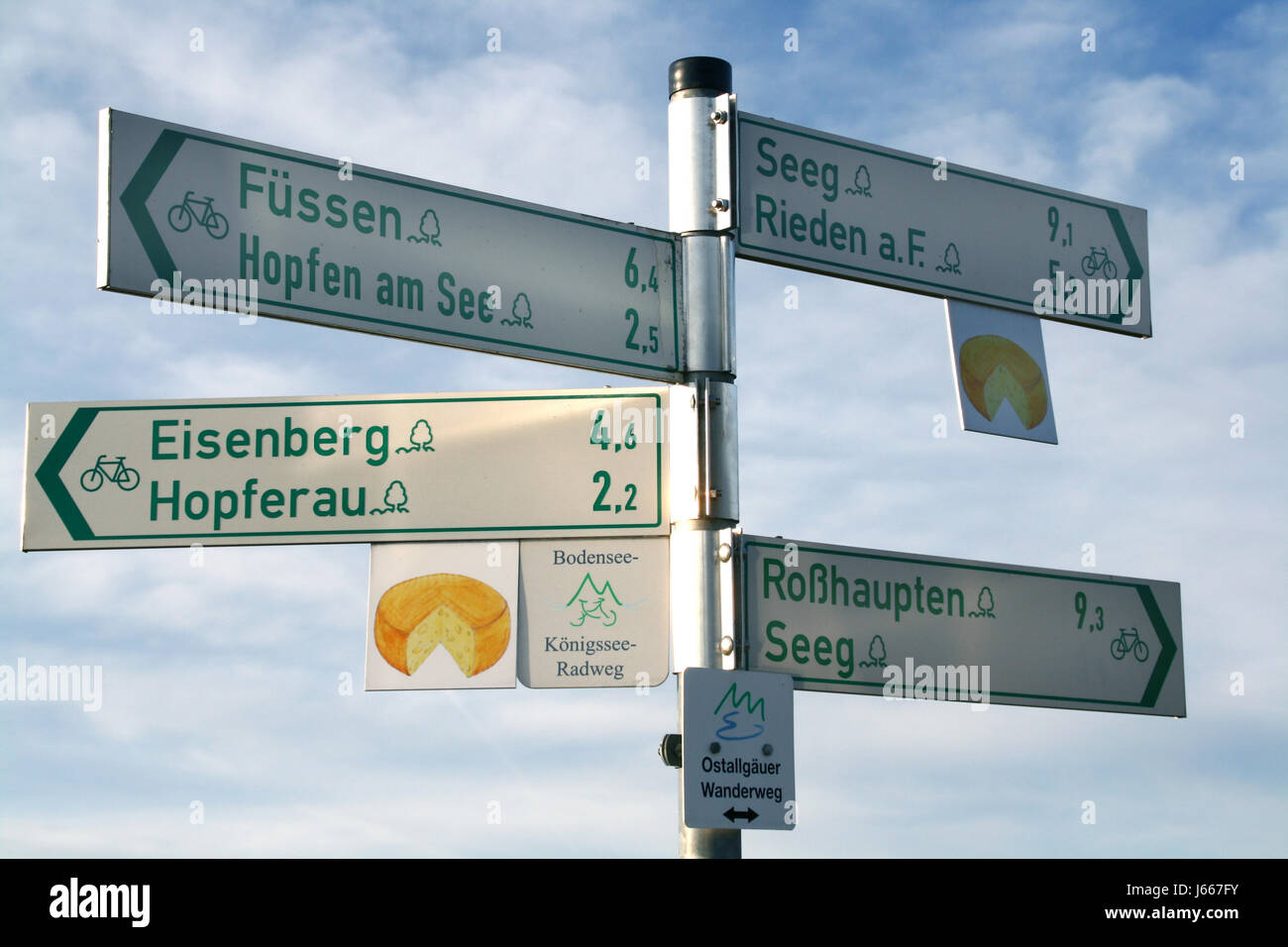 hike go hiking ramble direction signpost allgu hint pointing migrate ...