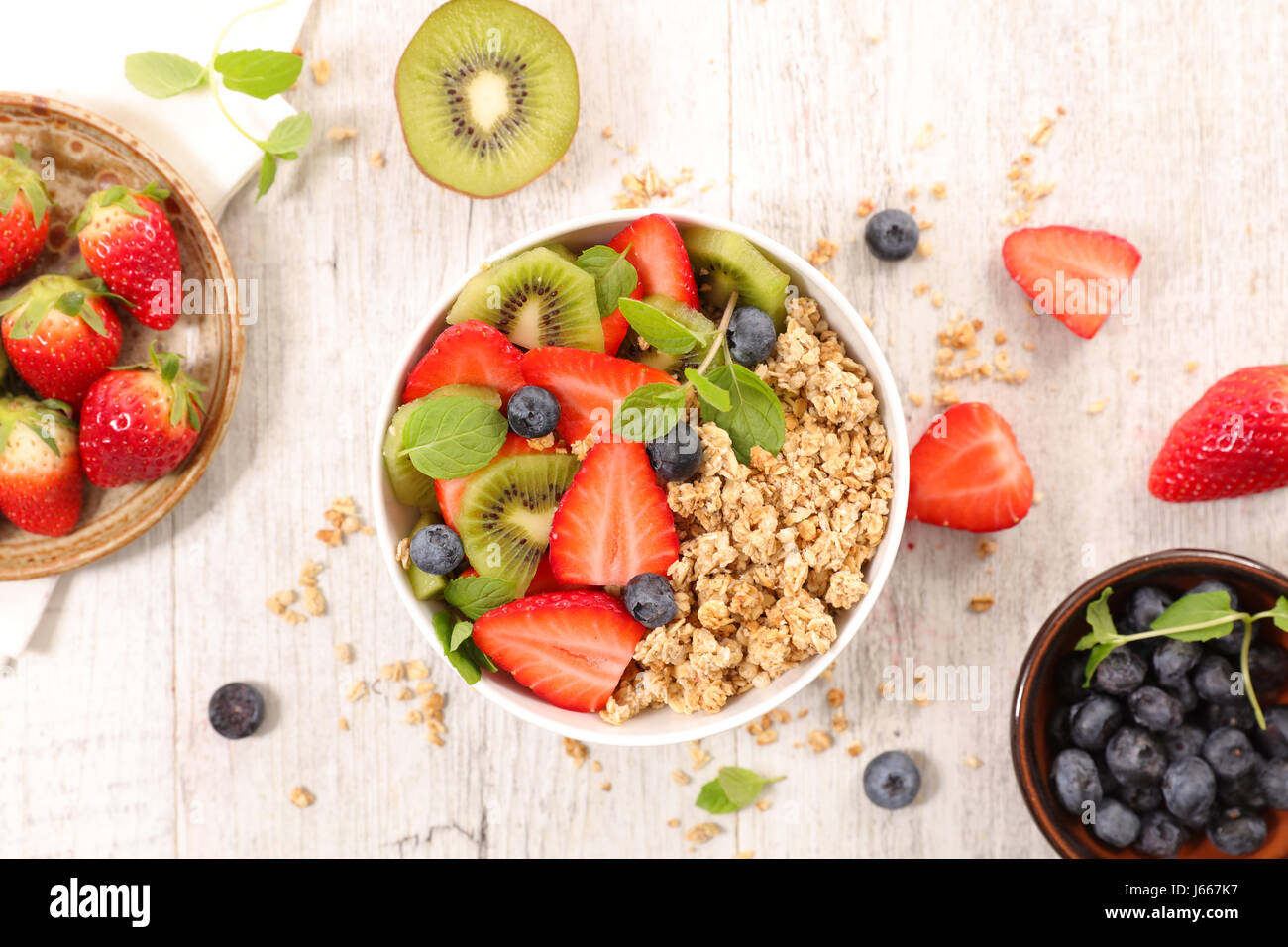 muesli and berry fruit Stock Photo - Alamy