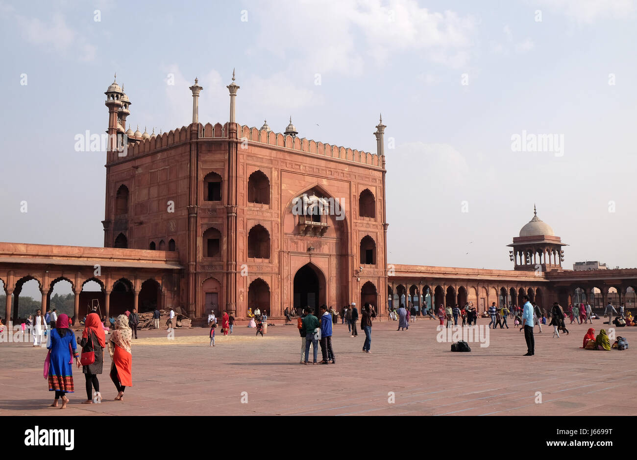 Spectacular architecture great friday hi-res stock photography and ...