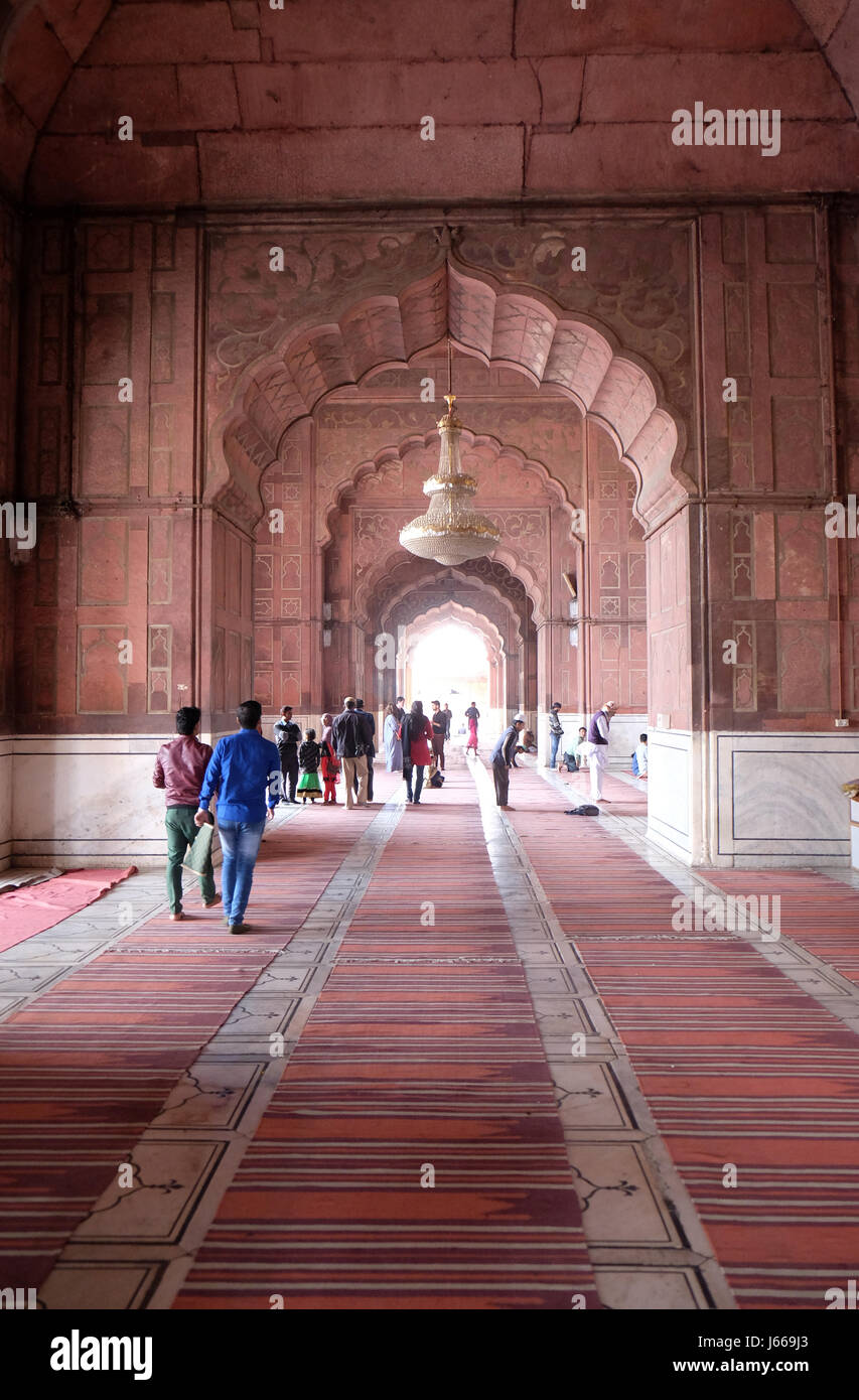 The spectacular architecture of the Great Friday Mosque (Jama Masjid ...
