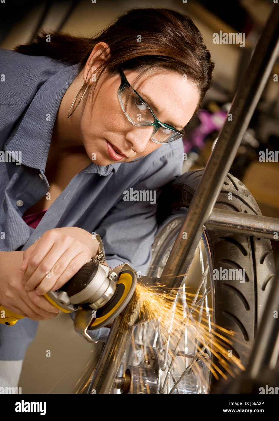 woman female strong mechanic garage dapper accosting pretty prettily ...