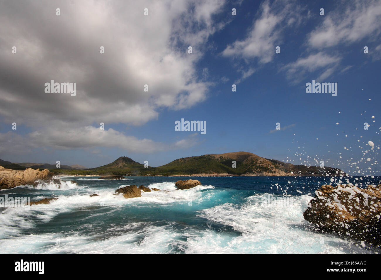 mallorca waves water mediterranean salt water sea ocean windy stormy ...