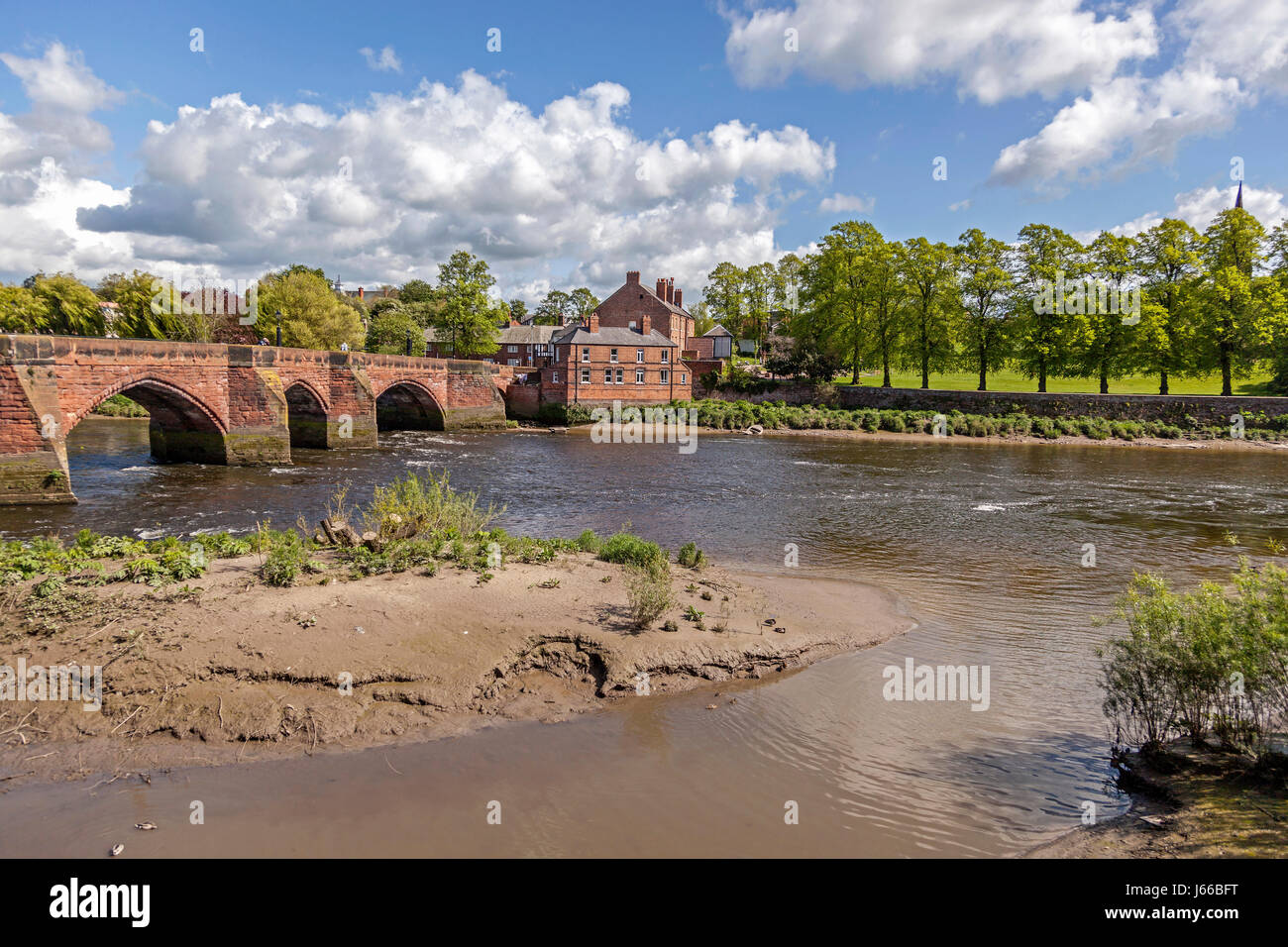 Handbridge hi-res stock photography and images - Alamy