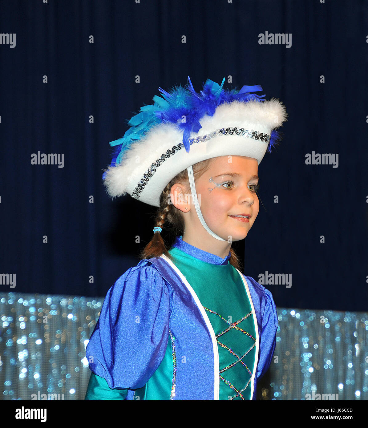 Funkenmariechen hi-res stock photography and images - Alamy