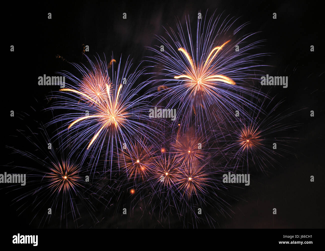 berlin rockets pyrotechnics firework fireworks smoke smoking smokes ...