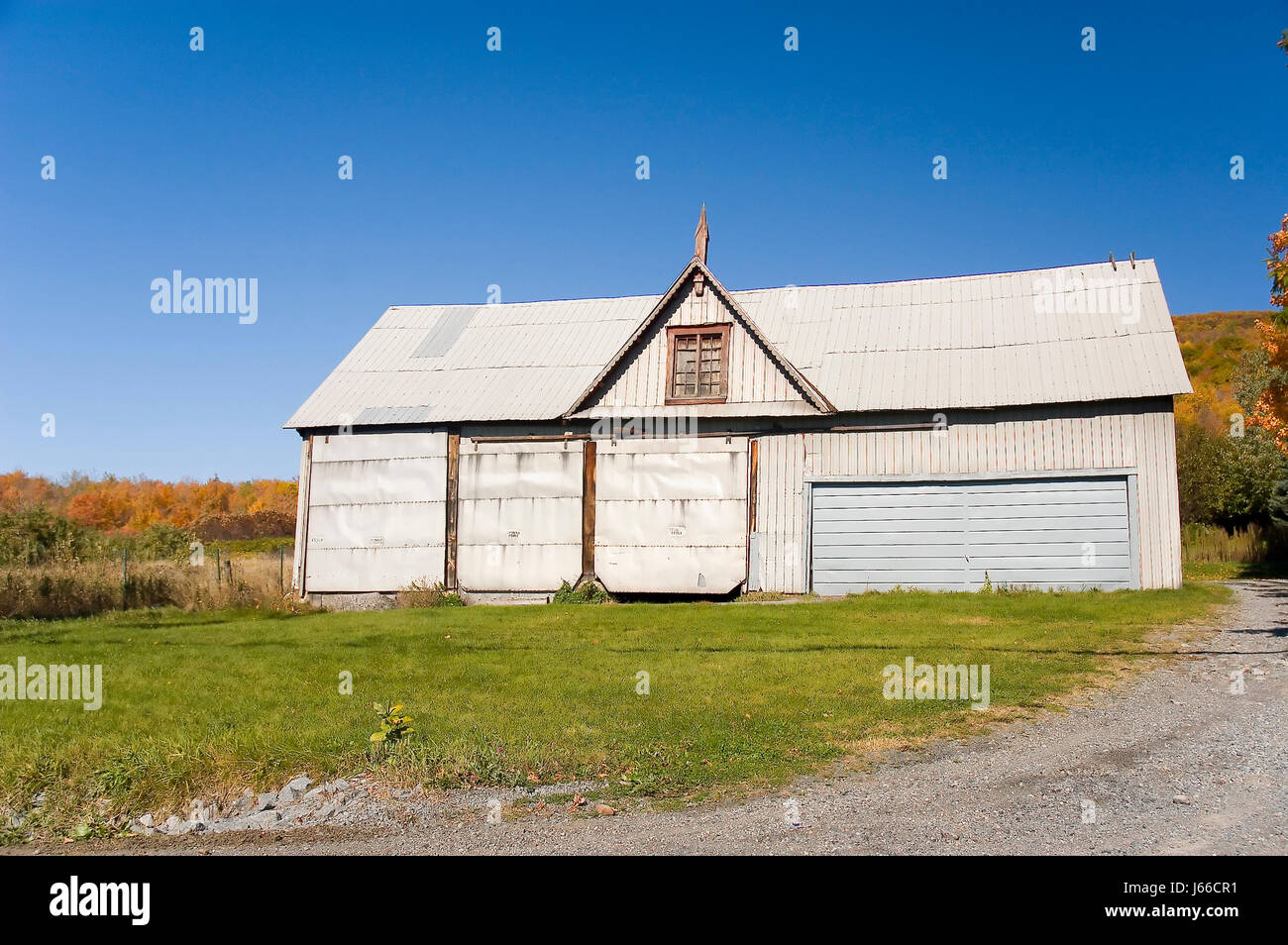 barn farm blue tree park window porthole dormer window pane brown ...