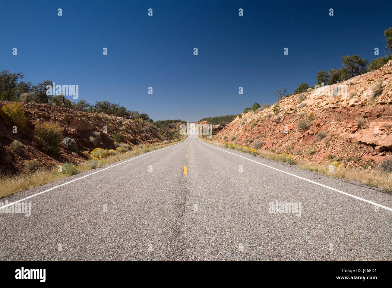 desert wasteland usa hot dry dried up barren alone lonely empty blue ...