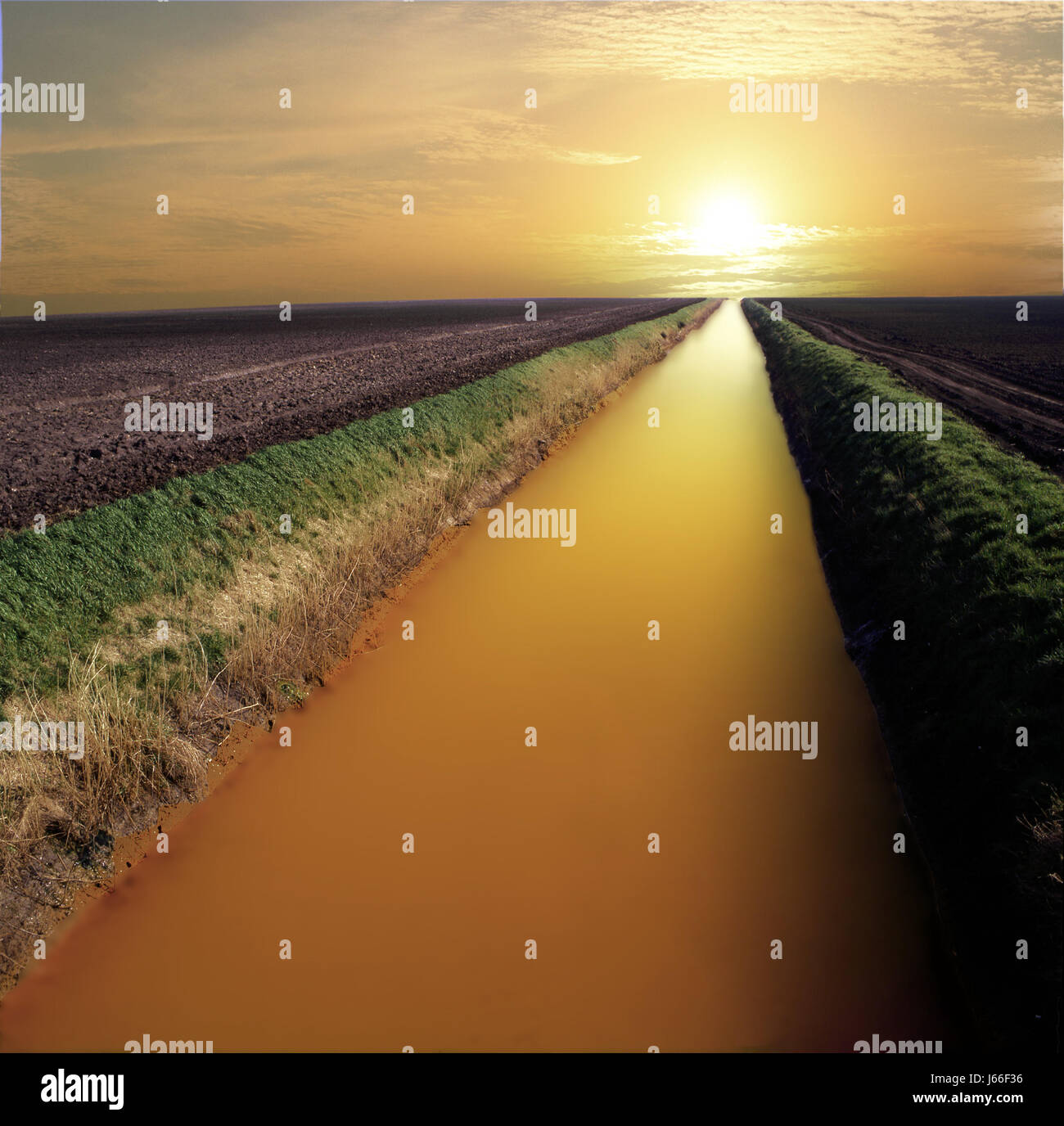 flow horizon sunset gold river water orange liquid flow horizon sunset ...