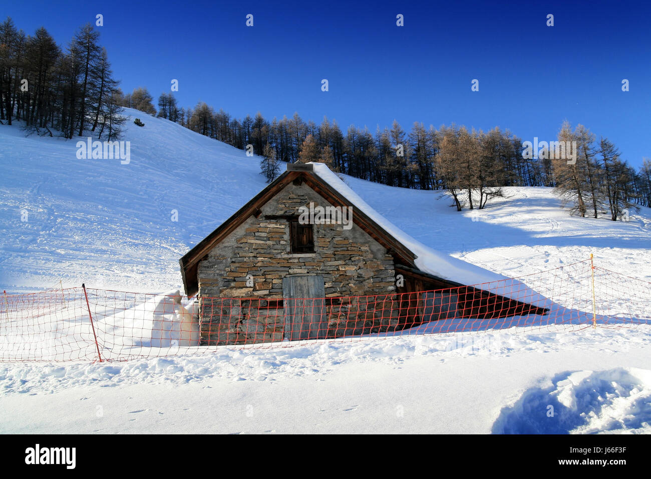 house building big large enormous extreme powerful imposing immense ...
