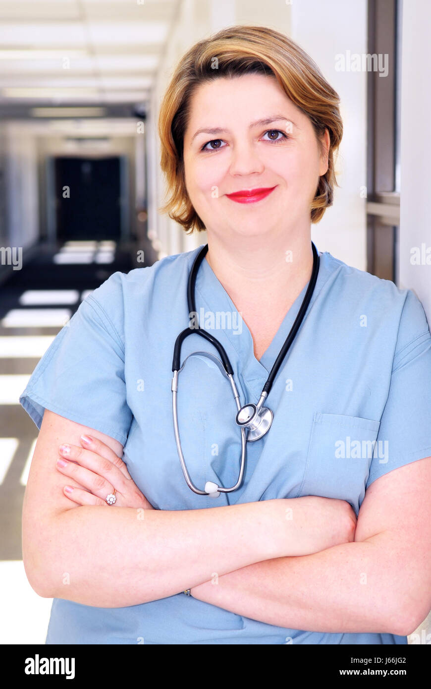doctor physician medic medical practicioner woman hospital nurse ...