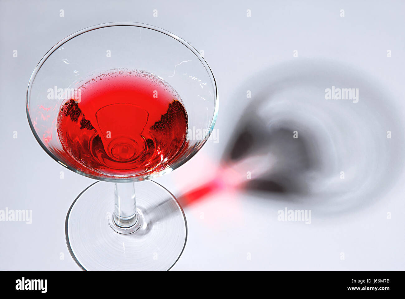 mirroring shaddow shadow cocktail long-drink red shadows still life bar ...