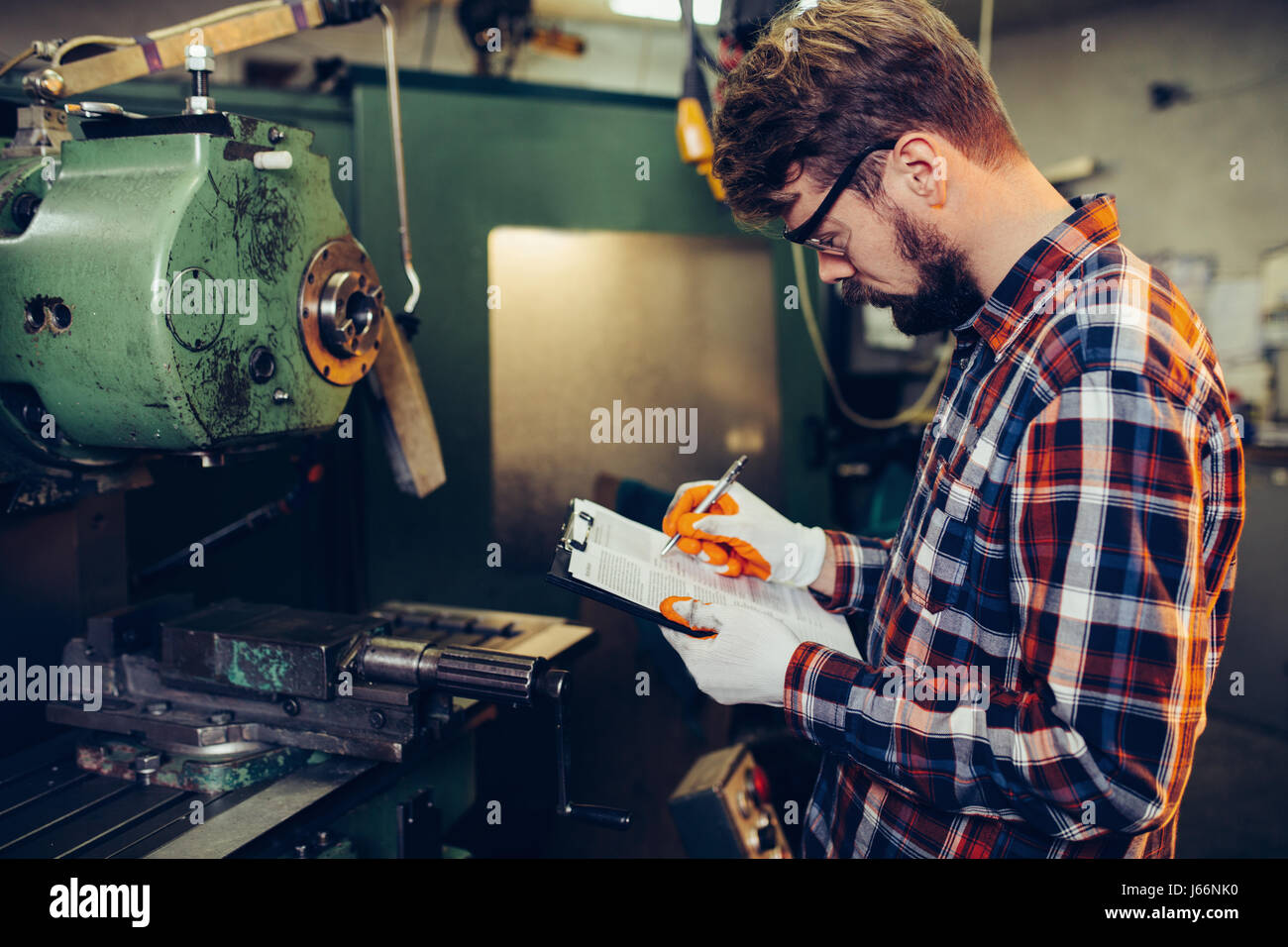 Manual checks hi-res stock photography and images - Alamy