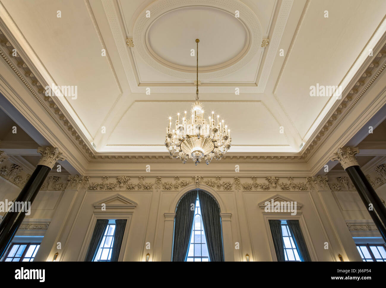 The dining room ceiling detail hi-res stock photography and images - Alamy
