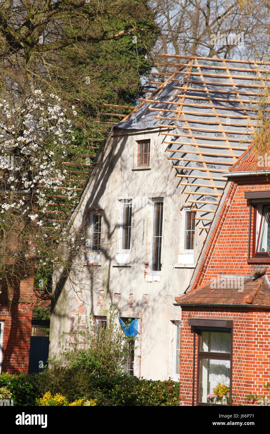 Condemned house hi-res stock photography and images - Alamy