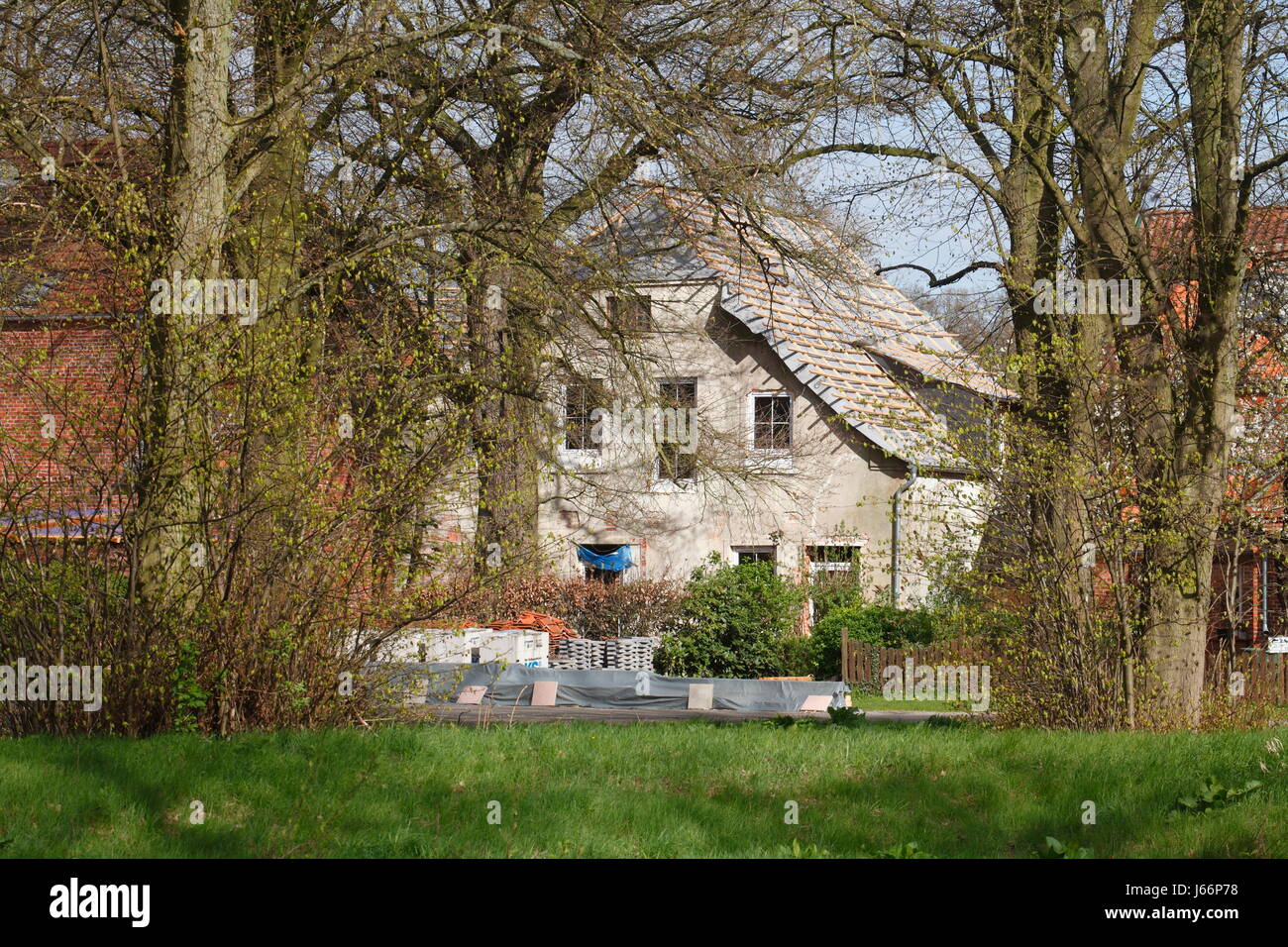 Old condemned House Stock Photo - Alamy