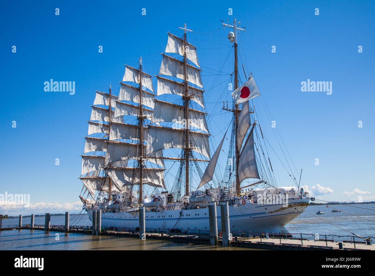 Japanese sail training tall ship Kaiwo Maru Stock Photo - Alamy