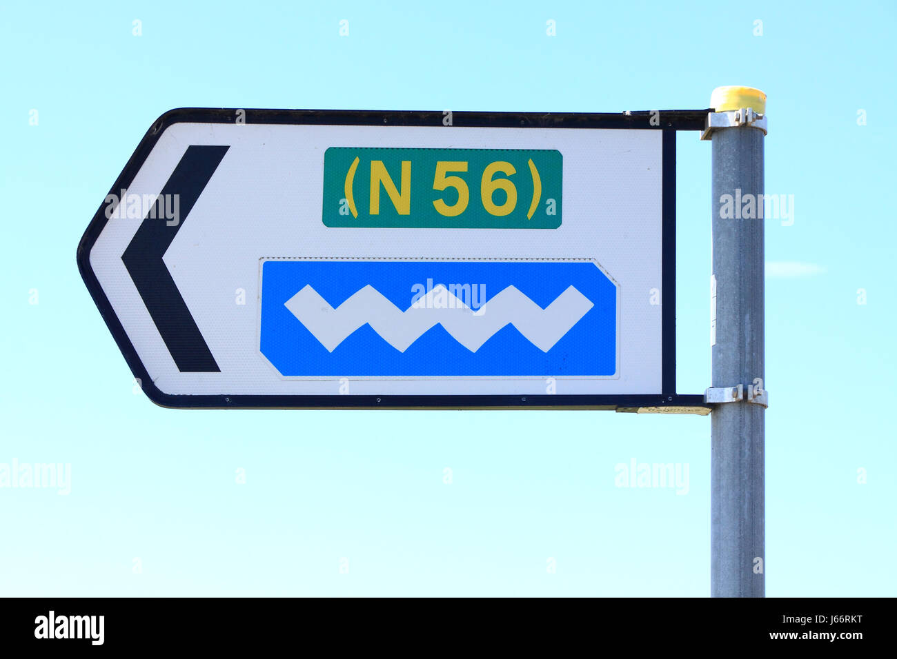 Wild atlantic way sign hi-res stock photography and images - Alamy