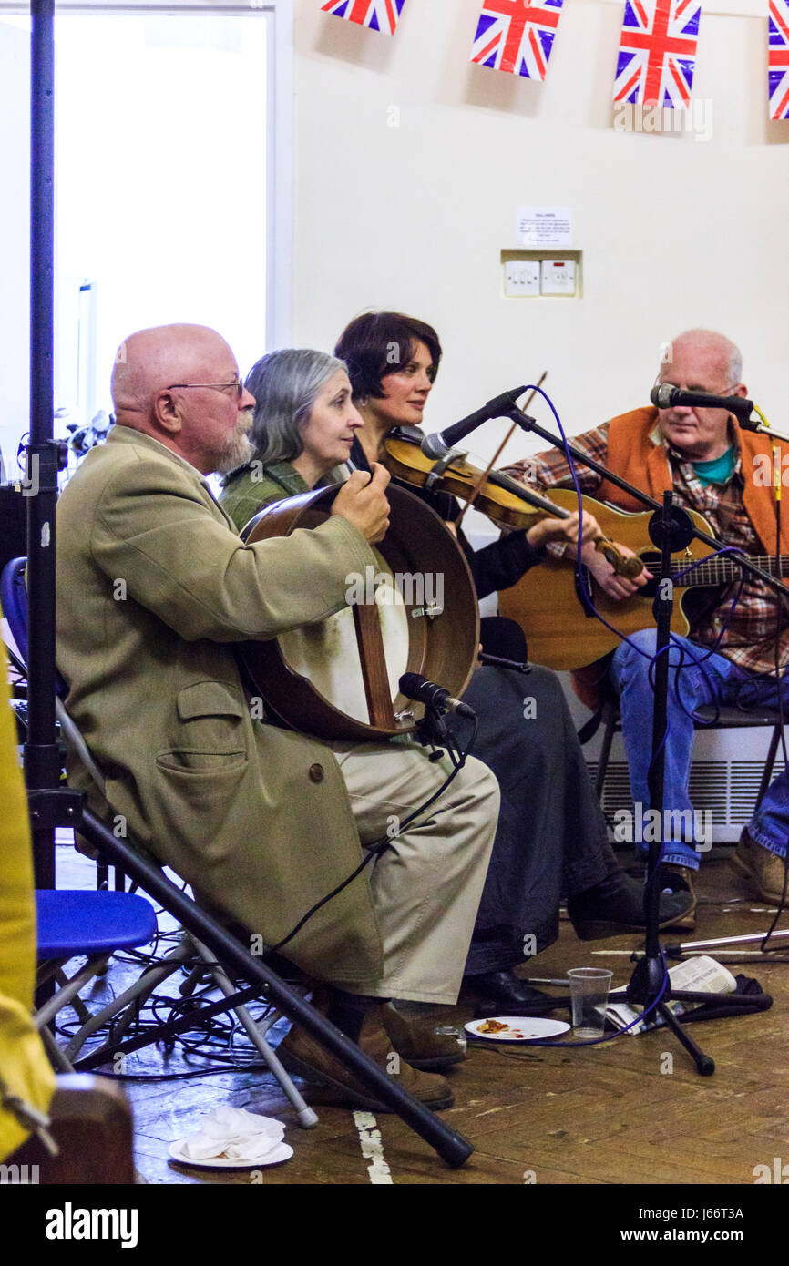 Line dance hi-res stock photography and images - Alamy