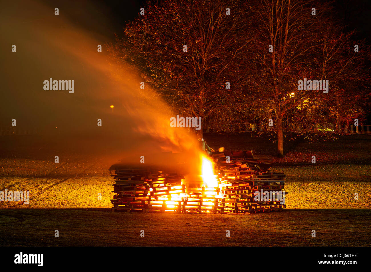 Burning a bonfire made out of a pile of pallets for bonfire night Stock ...