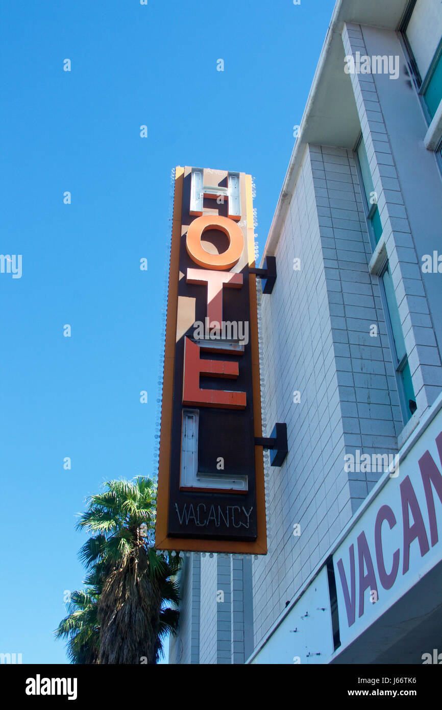 Vintage signage hi-res stock photography and images - Alamy