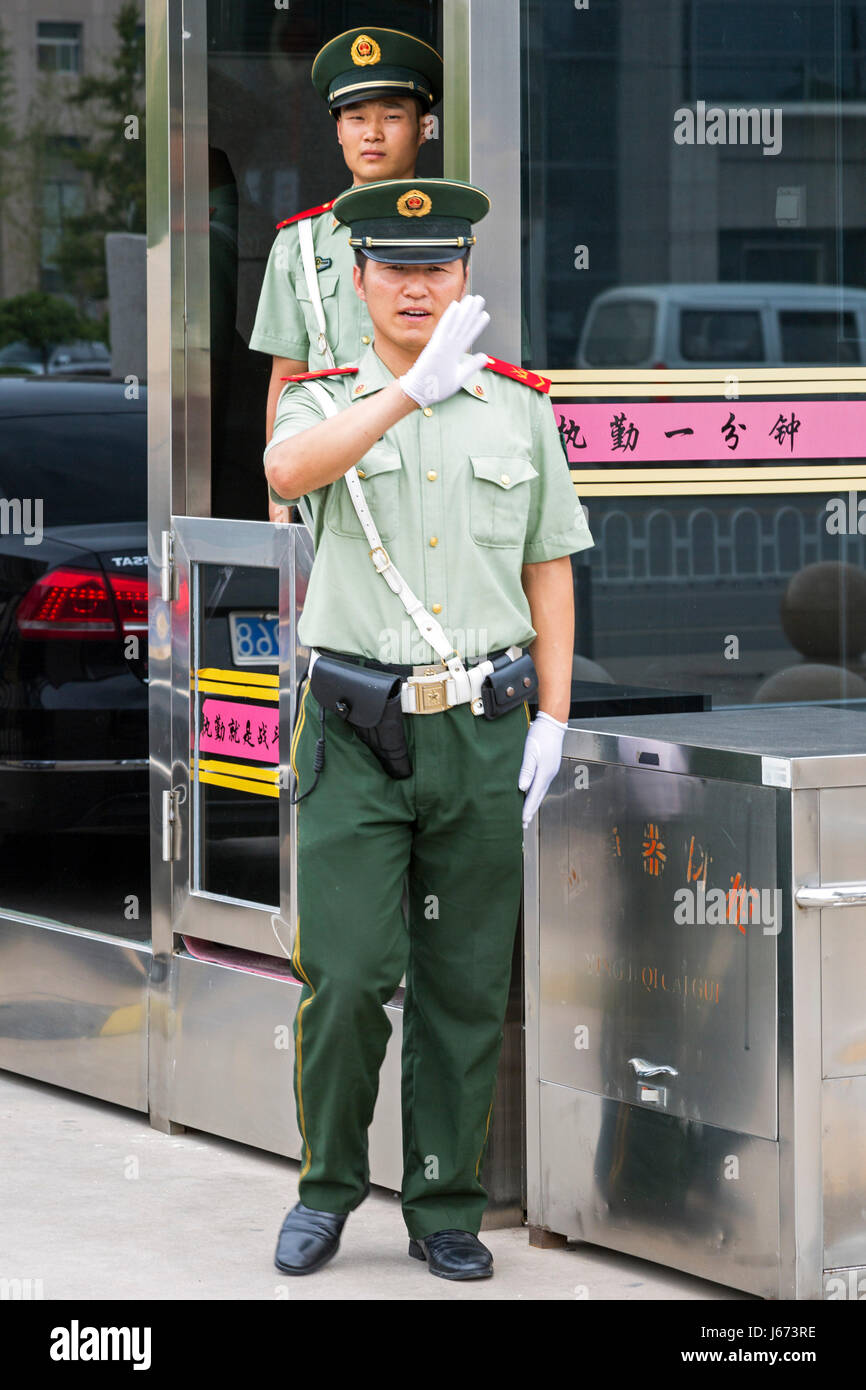 Armed Security Guards Stock Photos & Armed Security Guards Stock Images ...