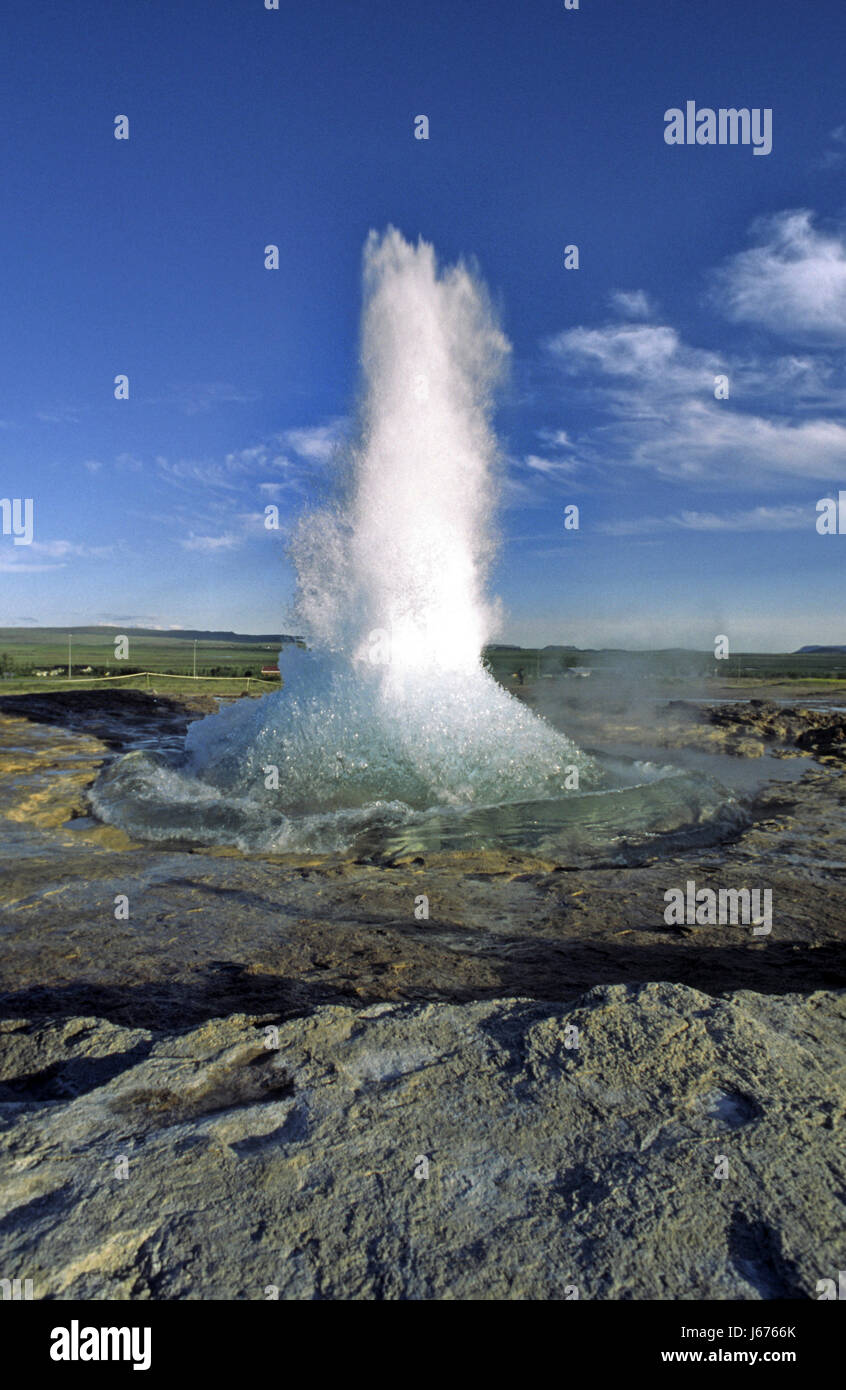 iceland volcanic eruption geyser vulcan volcano energy power ...