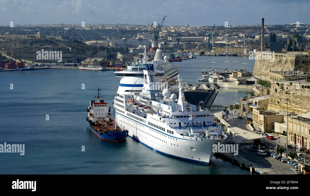 port of valetta Stock Photo - Alamy