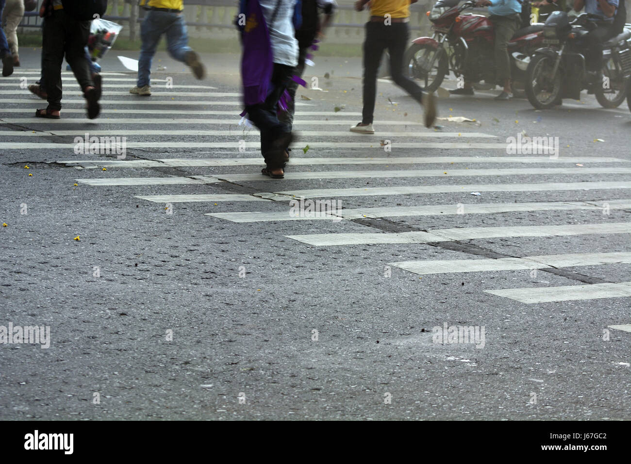 Pedestrian crossing road Stock Photo - Alamy