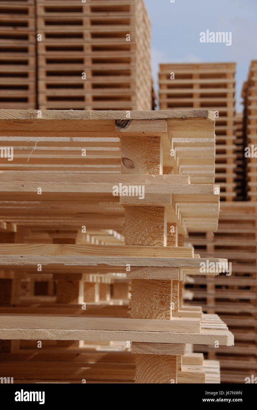 industry wood palettes packing packaging industry wood packing ...