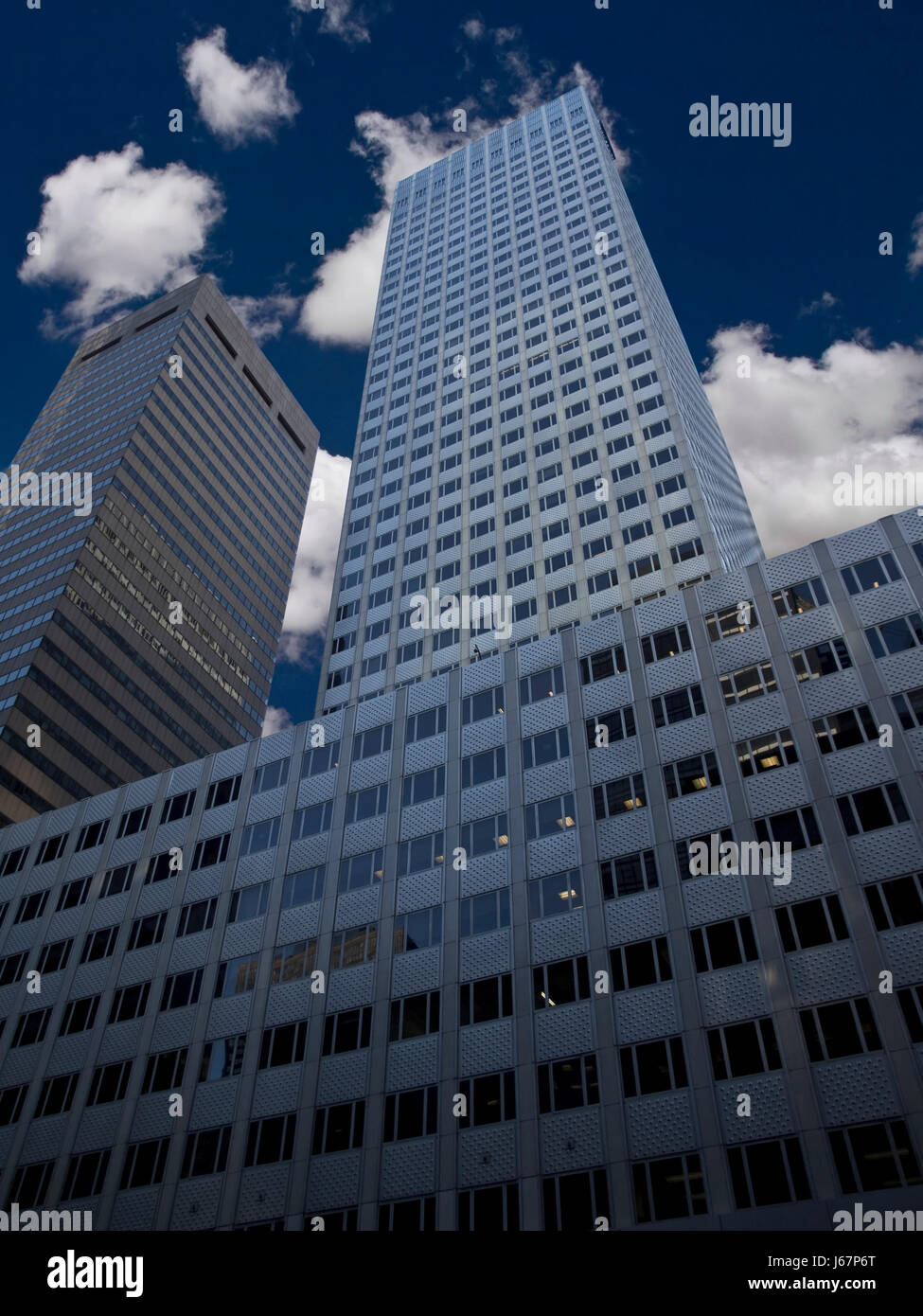 New york skyscraper style tower hi-res stock photography and images - Alamy