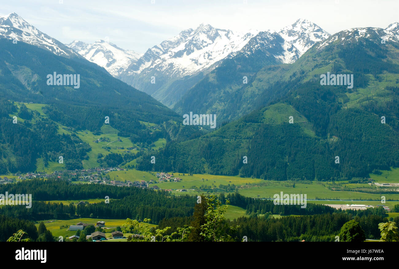 Pass thurn hi-res stock photography and images - Alamy
