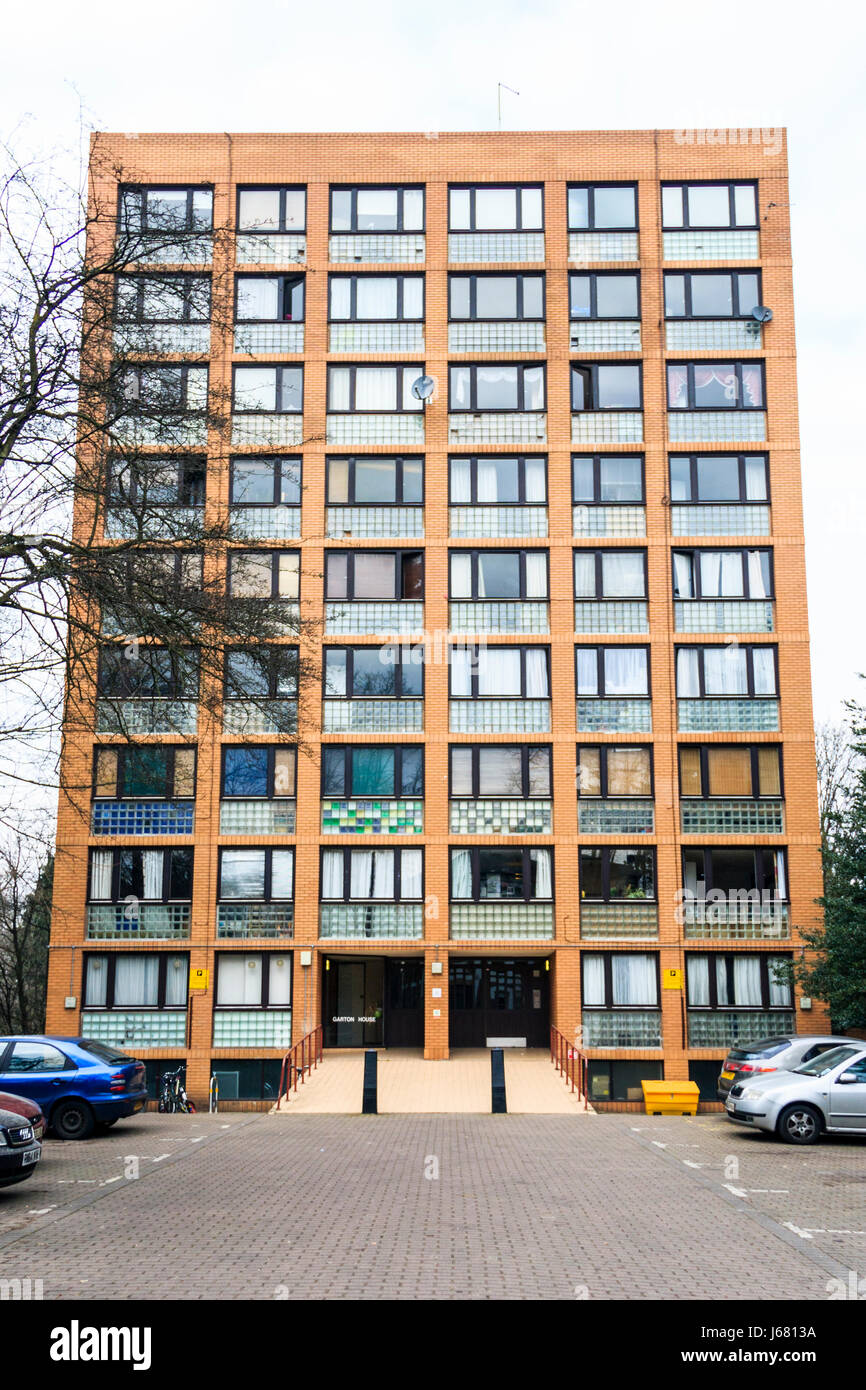 Uk highrise building cladding hi-res stock photography and images - Alamy