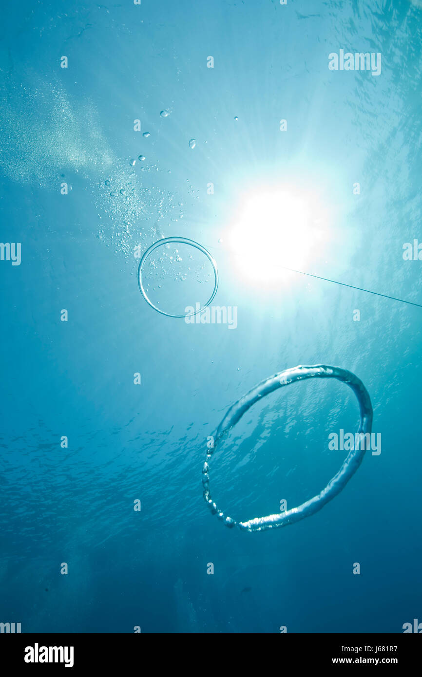 blue sunlight underwater ray bubbles exotic wet sunbeam sunshine ...