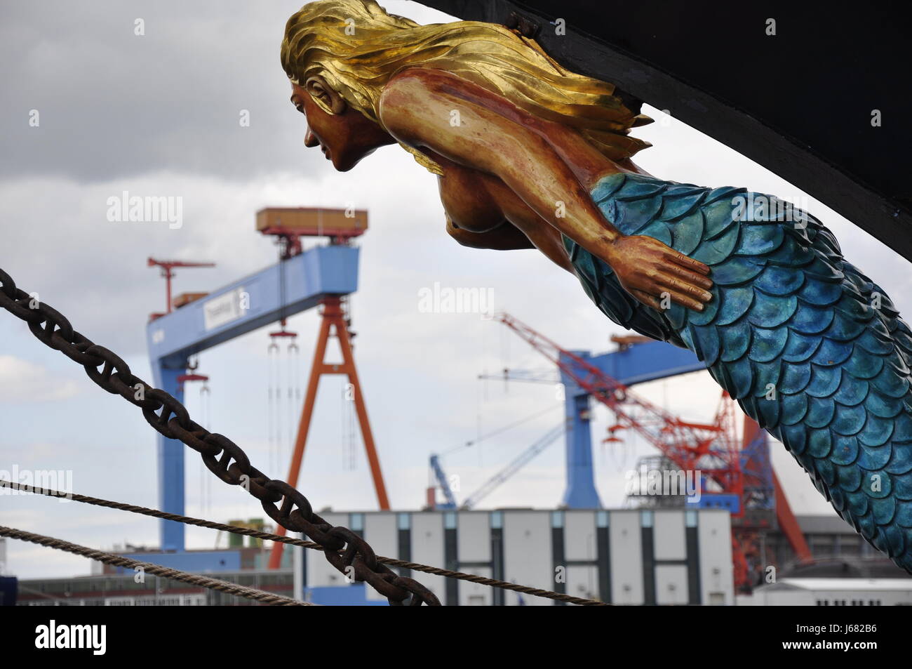 Ship figurehead woman hi-res stock photography and images - Alamy