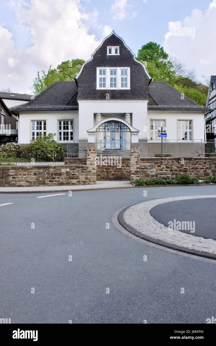 roundabout traffic house building historical home dwelling house ...