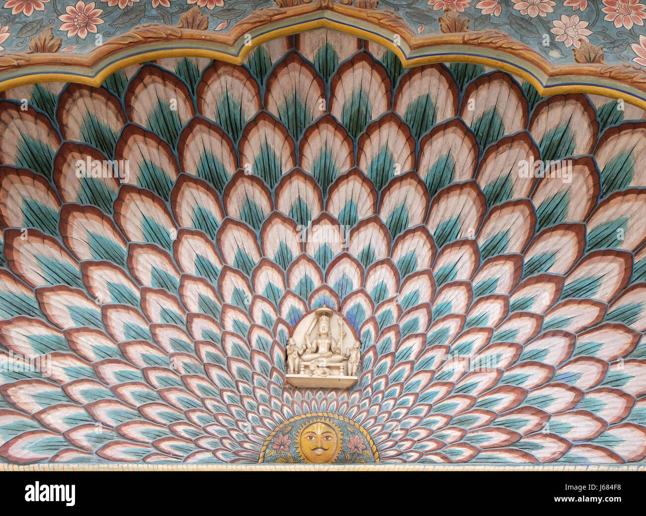 Lotus Gate at the Chandra Mahal, Jaipur City Palace in Jaipur ...