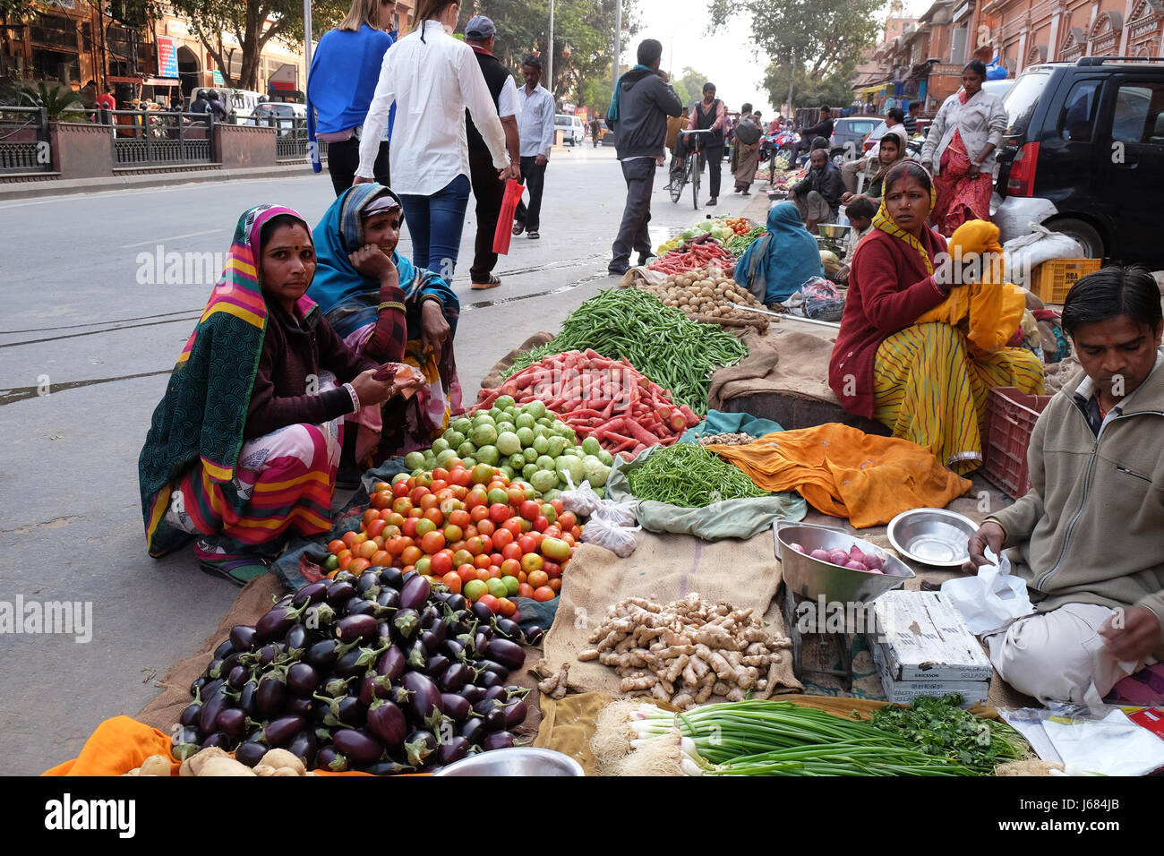 Vegetable vendor in jaipur rajasthan india hi-res stock photography and ...