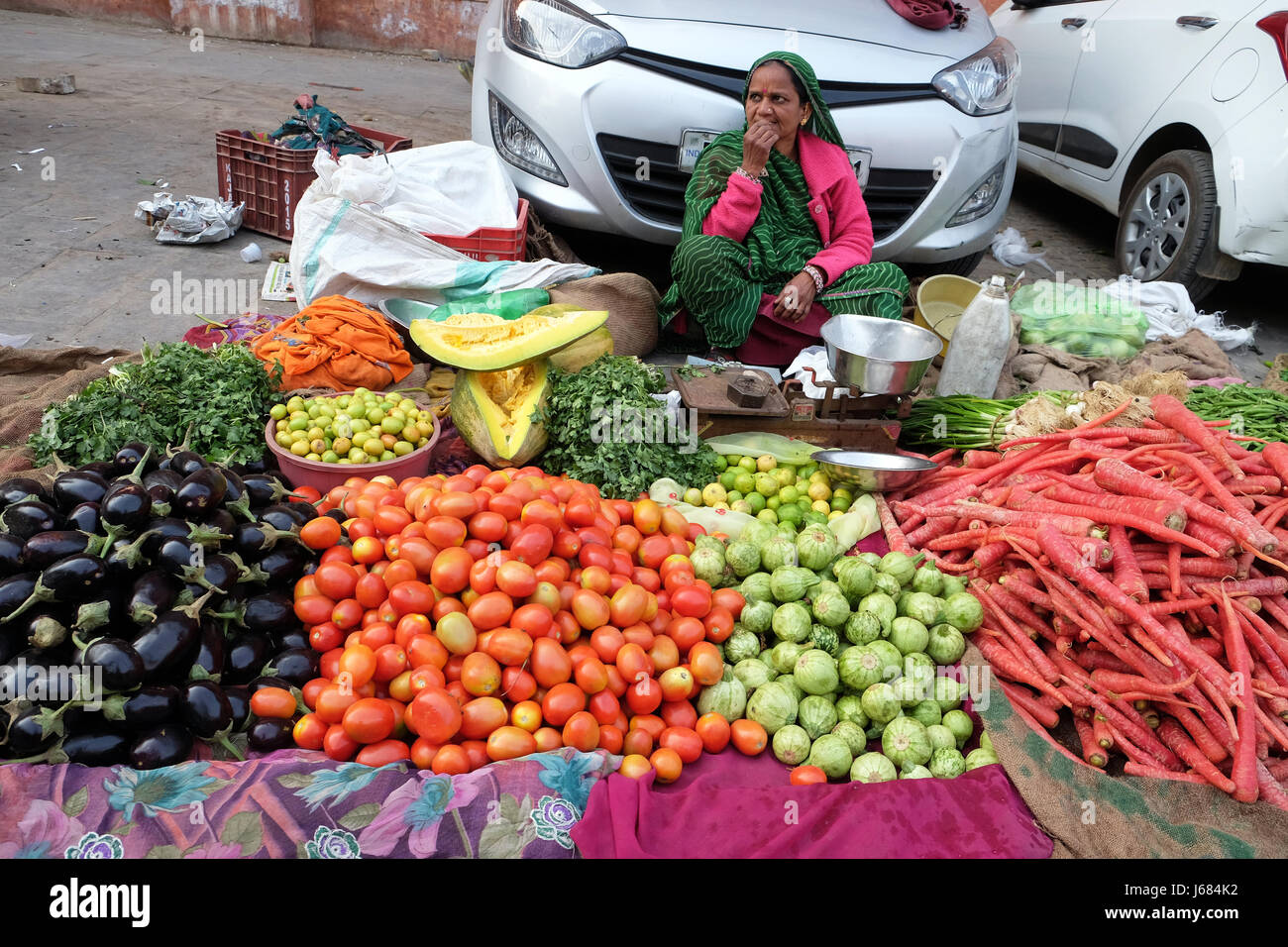Vegetable vendor in jaipur rajasthan india hi-res stock photography and ...